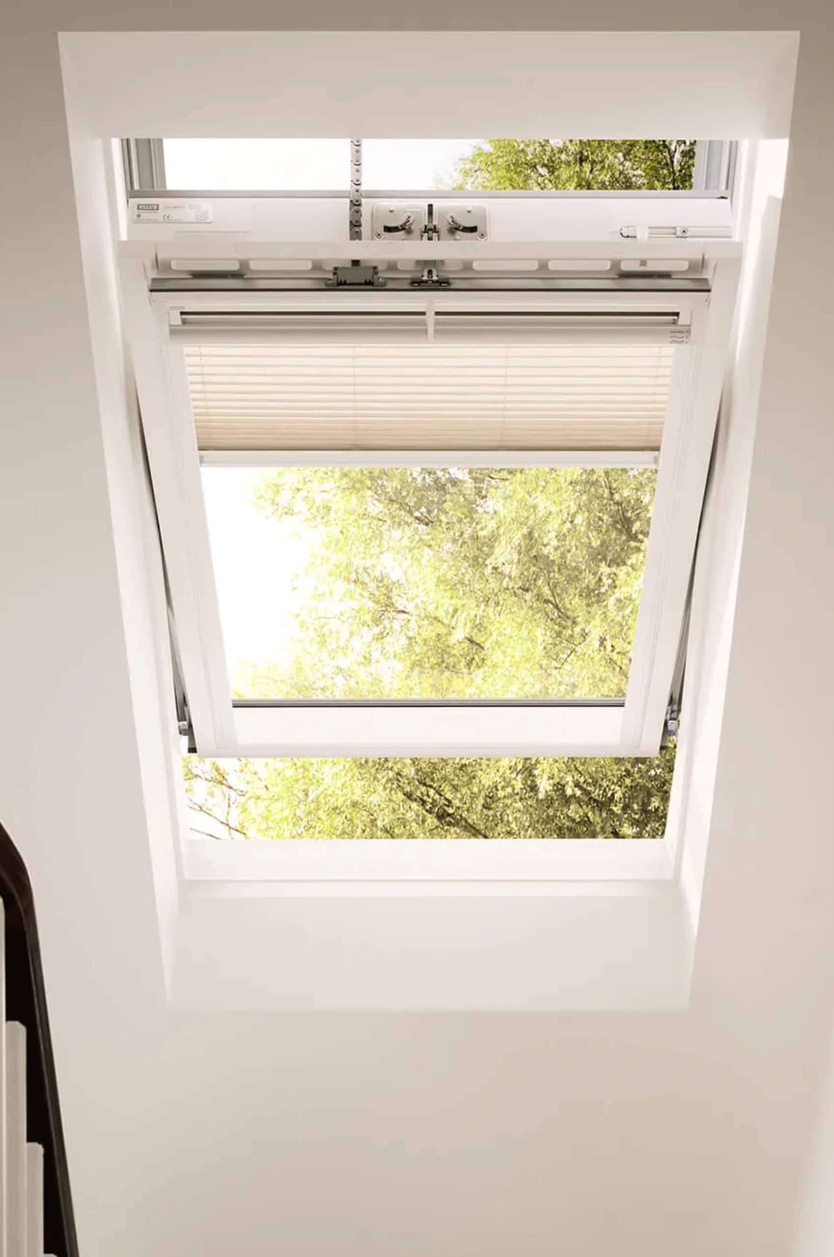 Ga voor ultiem comfort met een kunststof dakraam van VELUX ...